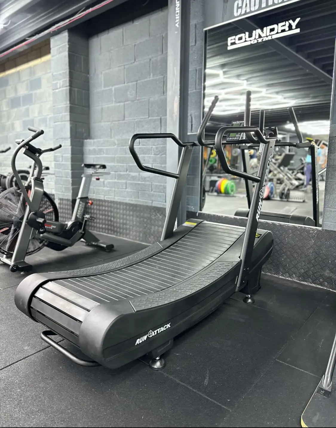 Attack Fitness Run Attack Curved Treadmill - 925Health
